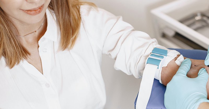 A GP blood test that could help diagnose ovarian cancer faster and more ...